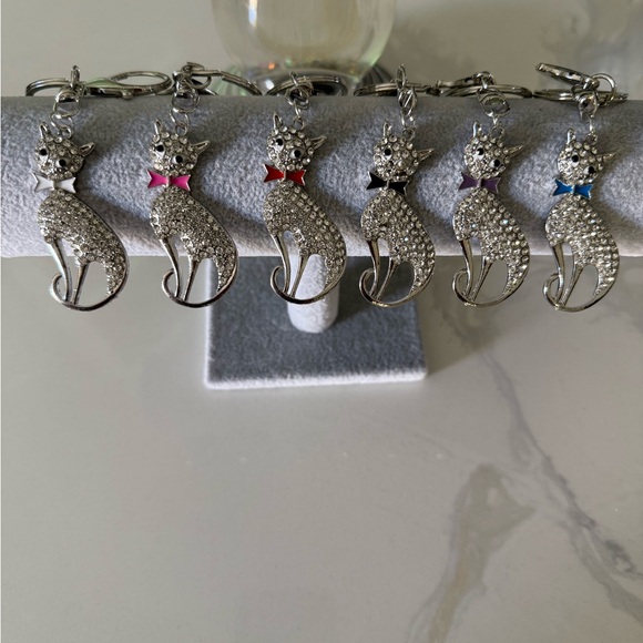 Jewelry | Keychains Or Hang On Bag Silver Cat With Color Bow Pick 1 Nwt ...